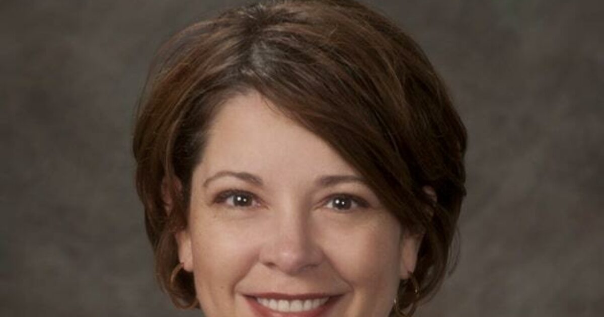 Cindy Reesman | First Dakota National Bank